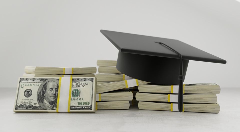 Student Loan Deferment vs. Forbearance: Which is Better?